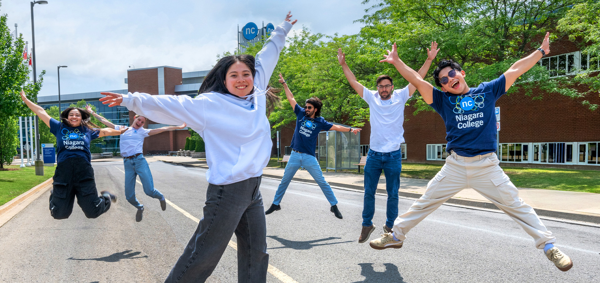 Niagara College | CustomViewbook Wizard